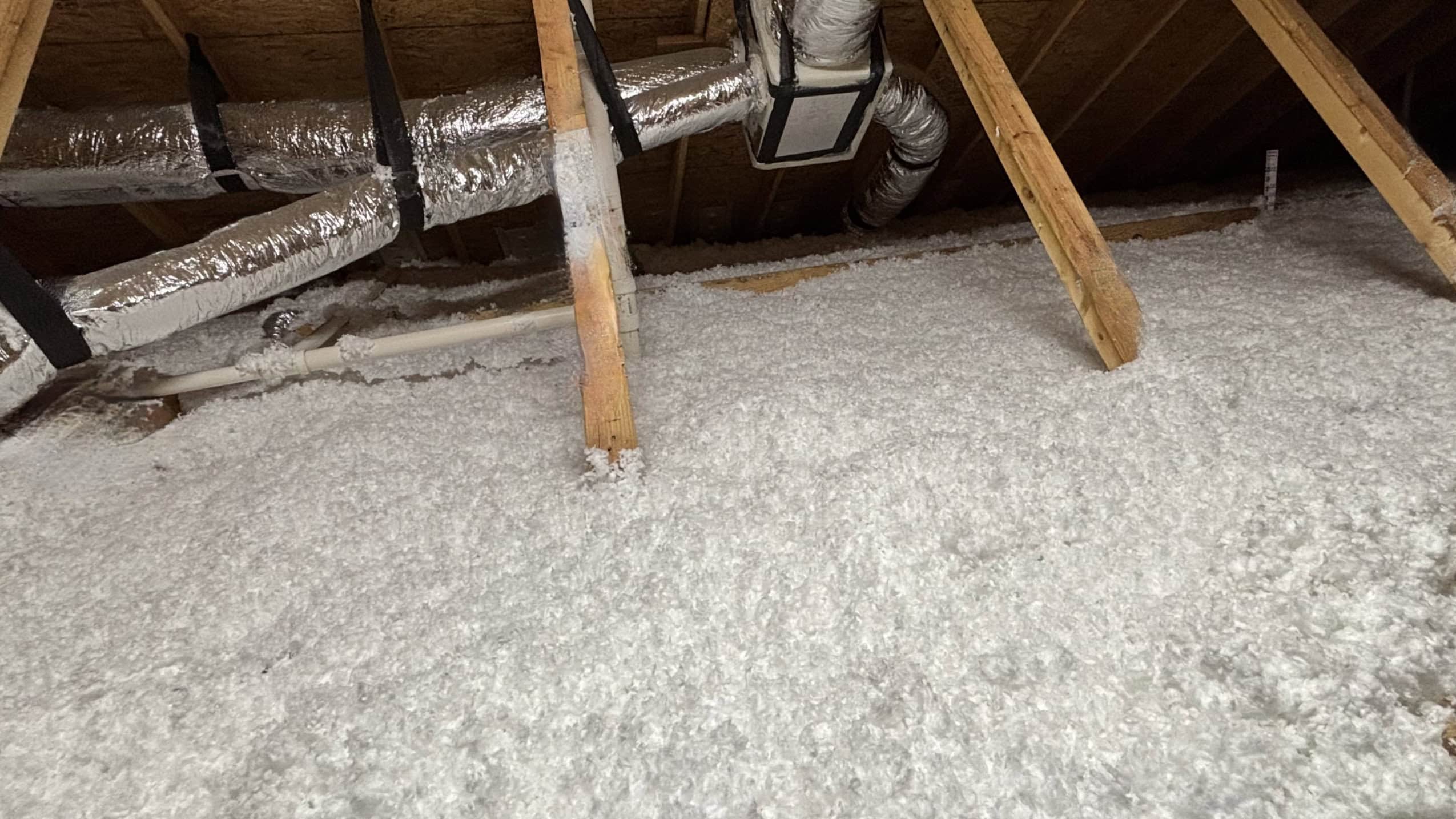 Fiberglass Insulation Installation | Diversified Energy
