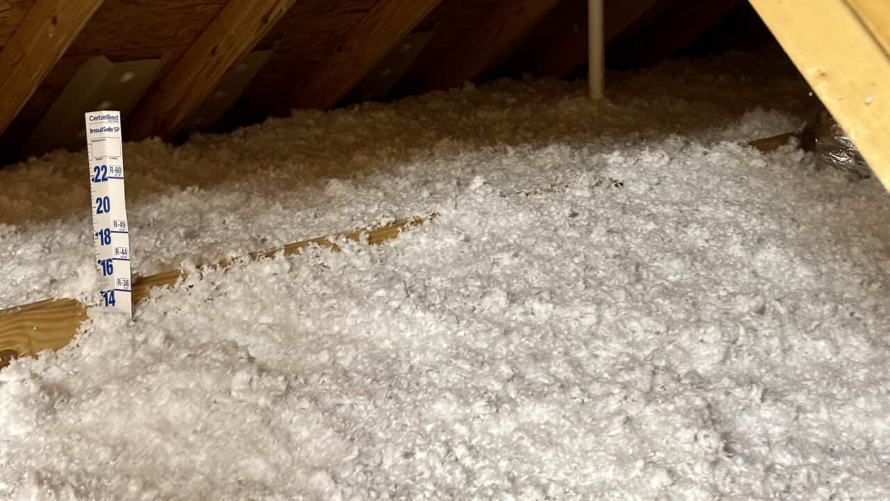 Fiberglass Insulation Installation | Diversified Energy